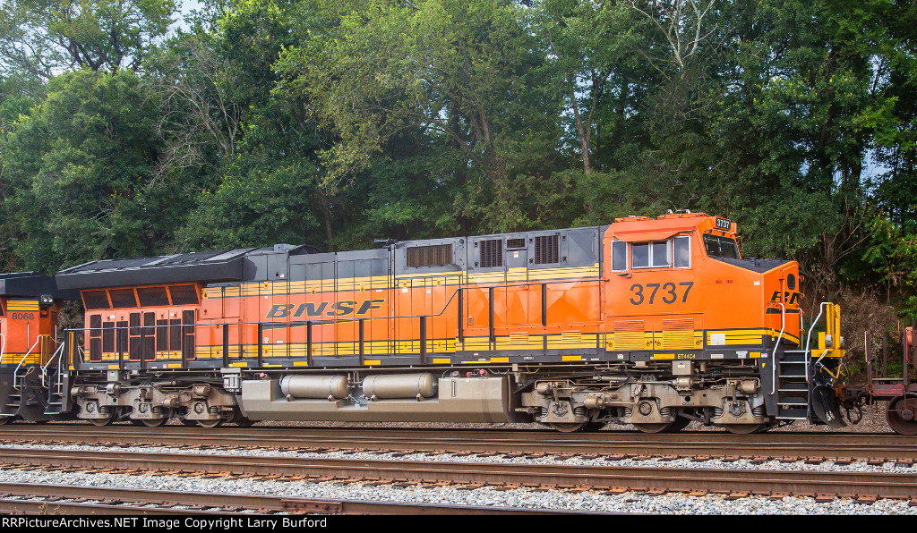 BNSF 3737